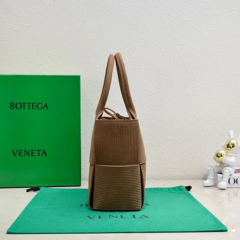 Inexpensive Bottega Veneta Shopping Bags