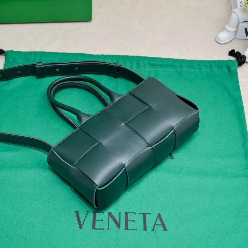 Top mirror Bottega Veneta Shopping Bags