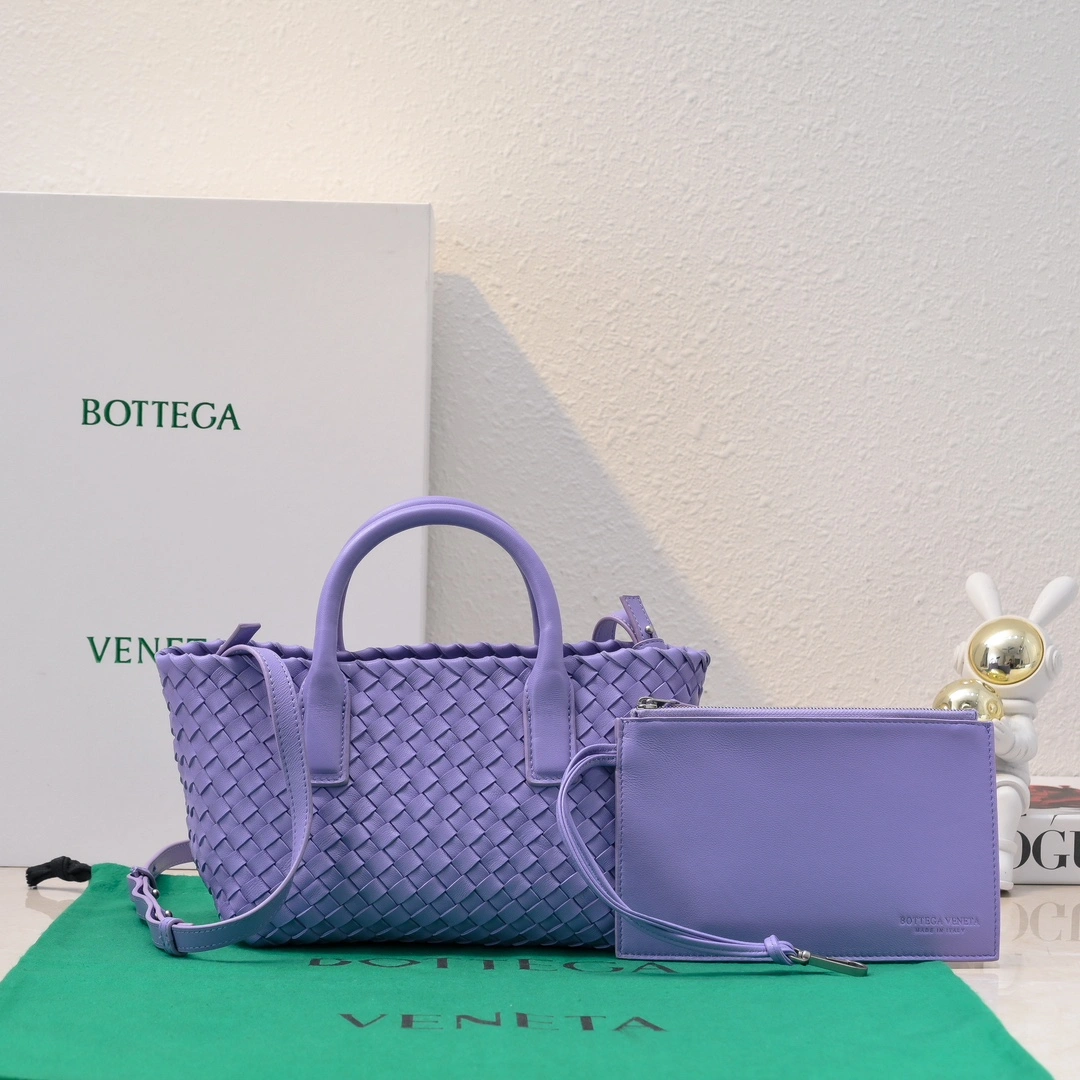 Top match Bottega Veneta Shopping Bags