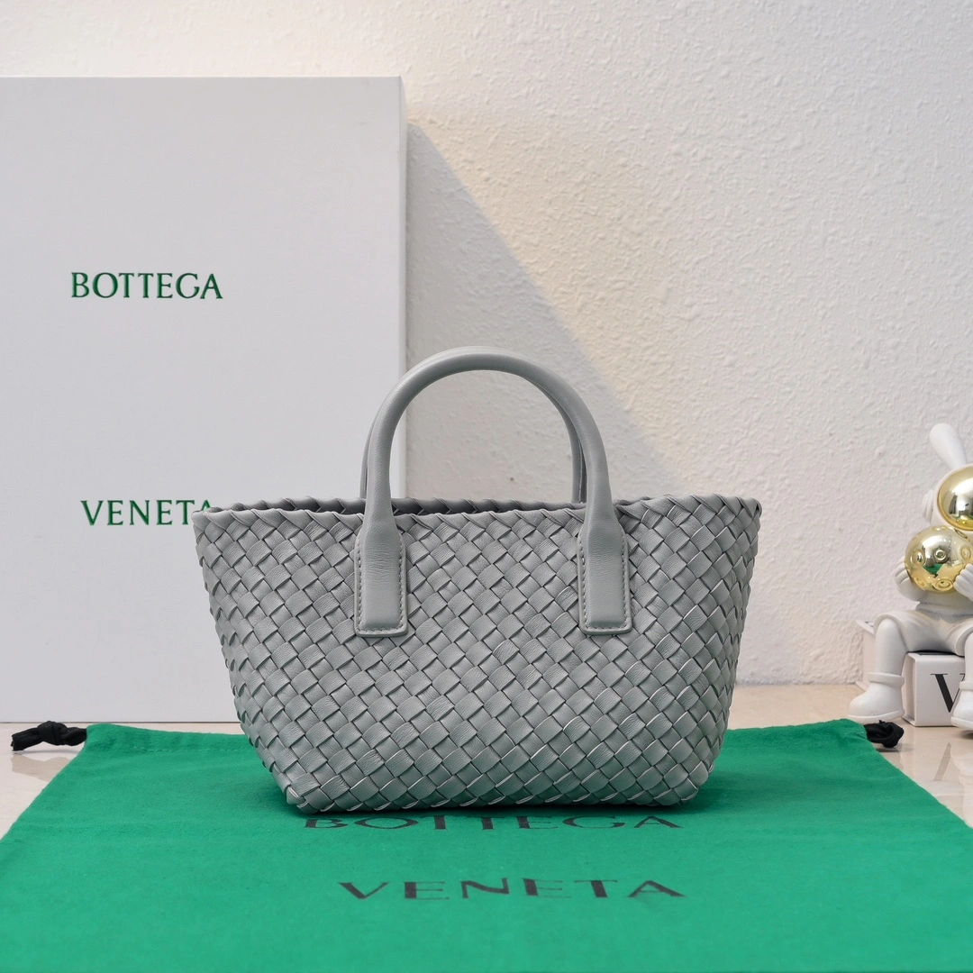 Low-cost Bottega Veneta Shopping Bags