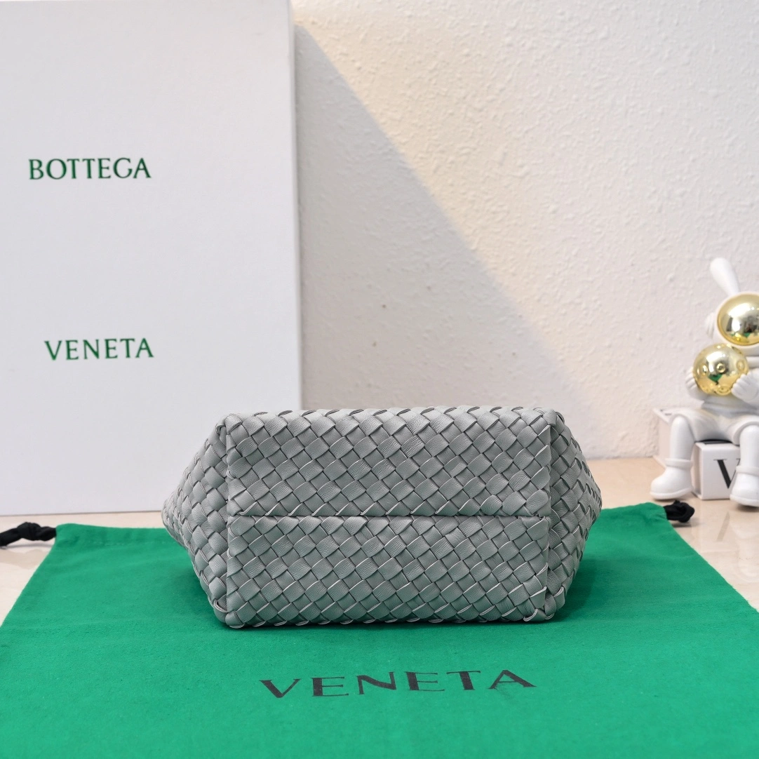 Low-cost Bottega Veneta Shopping Bags