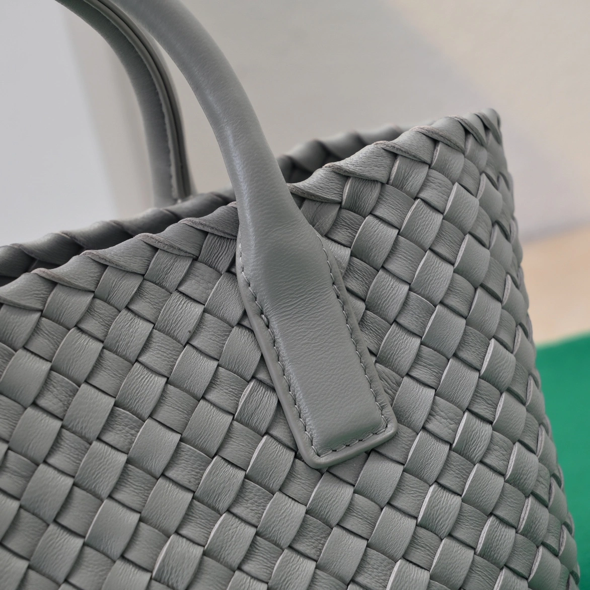 Low-cost Bottega Veneta Shopping Bags