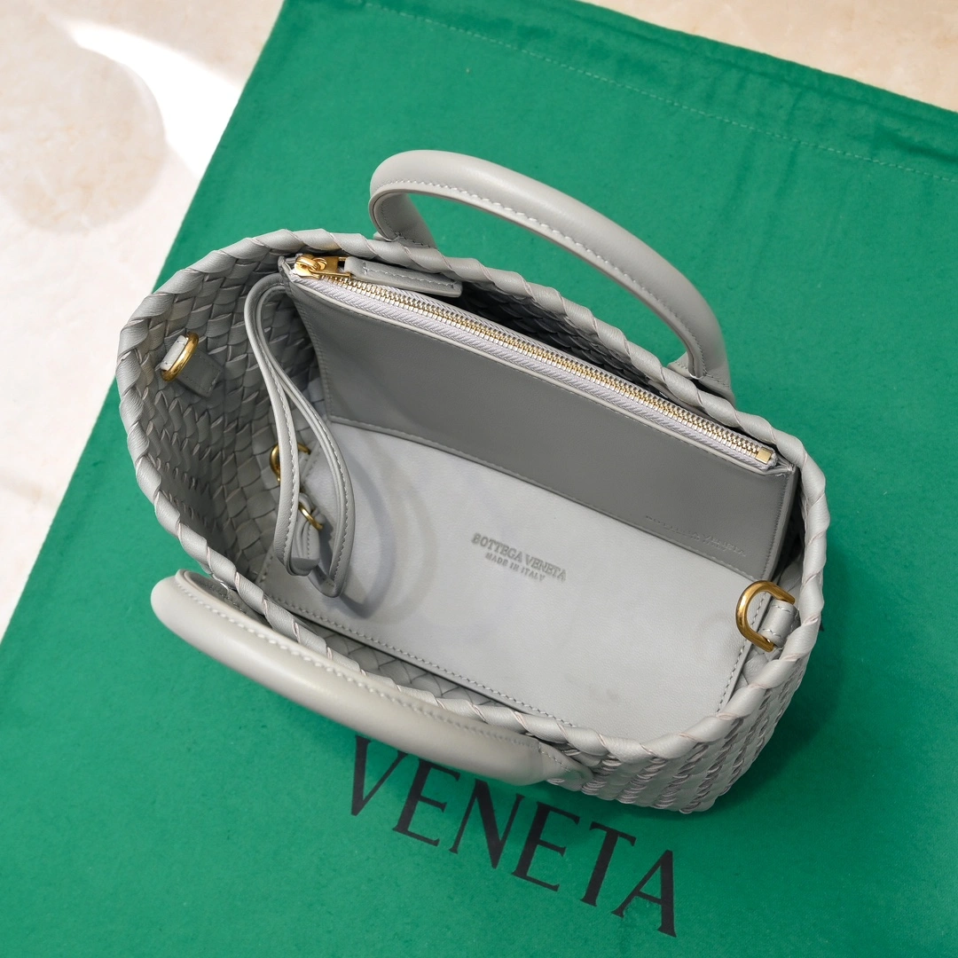 Low-cost Bottega Veneta Shopping Bags
