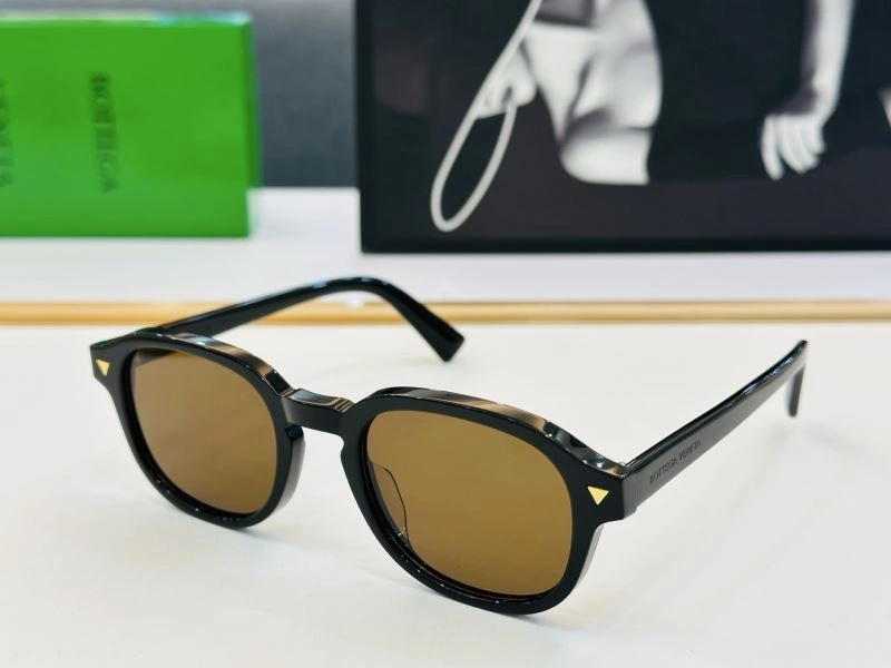 Brand-authenticated Bottega Veneta Sunglasses