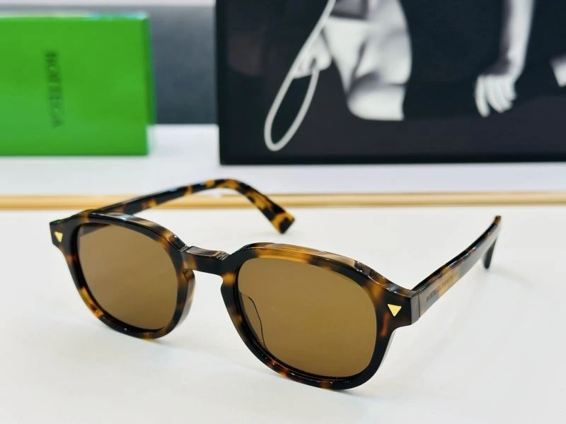 Brand-authenticated Bottega Veneta Sunglasses