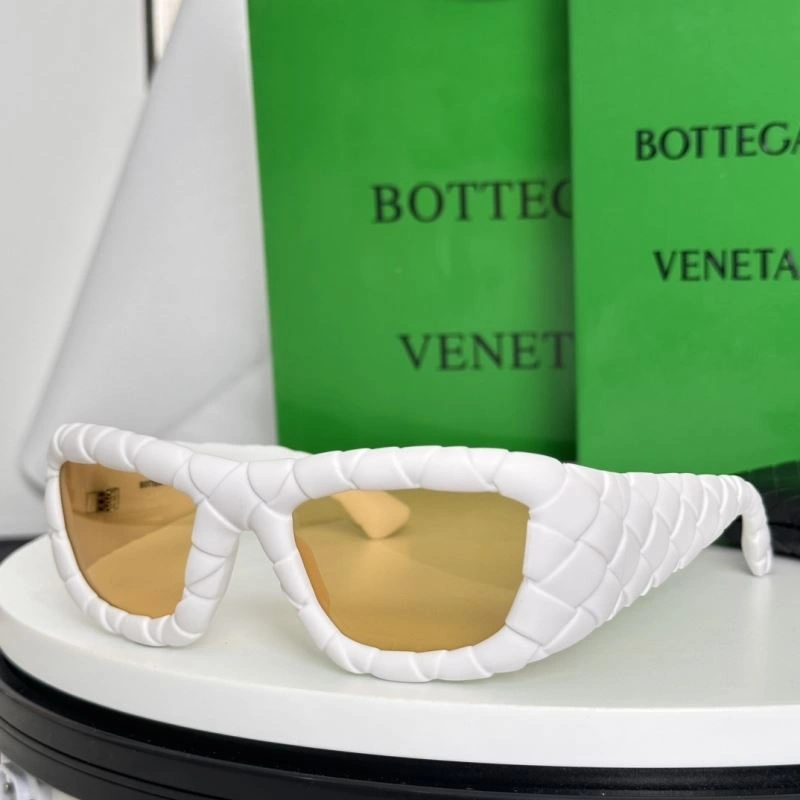 Discounted Bottega Veneta Sunglasses