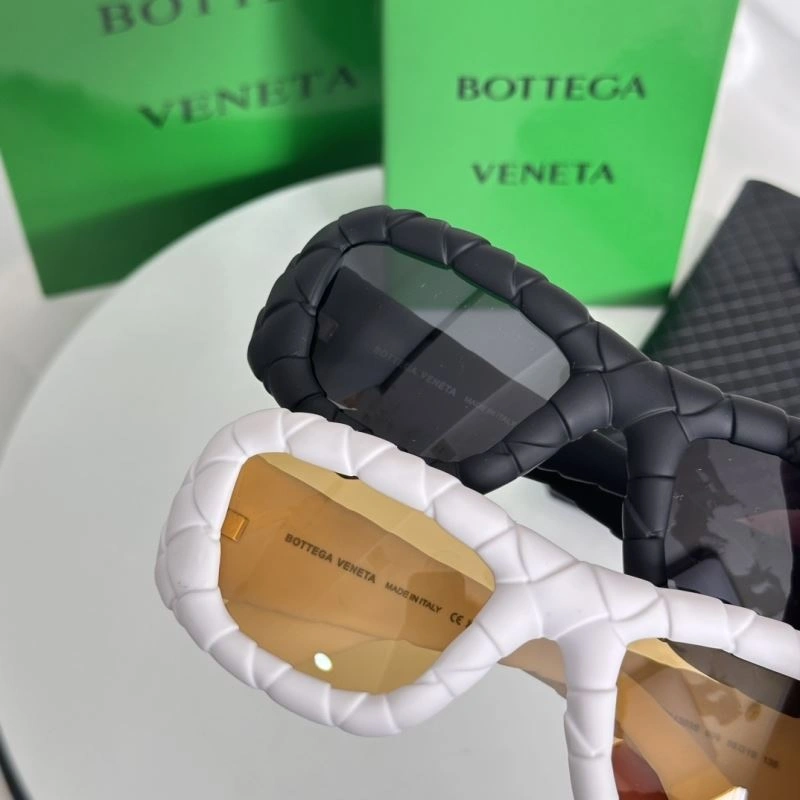 Discounted Bottega Veneta Sunglasses
