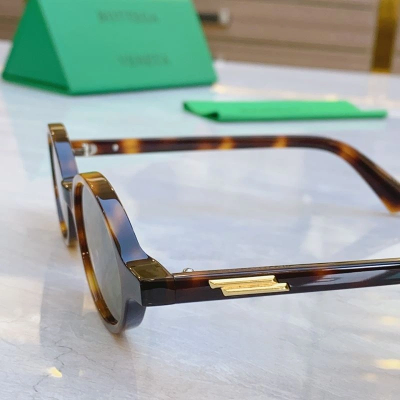 Indistinguishable Bottega Veneta Sunglasses