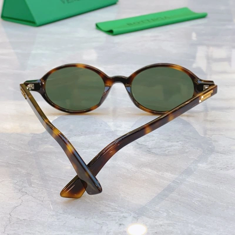 Indistinguishable Bottega Veneta Sunglasses