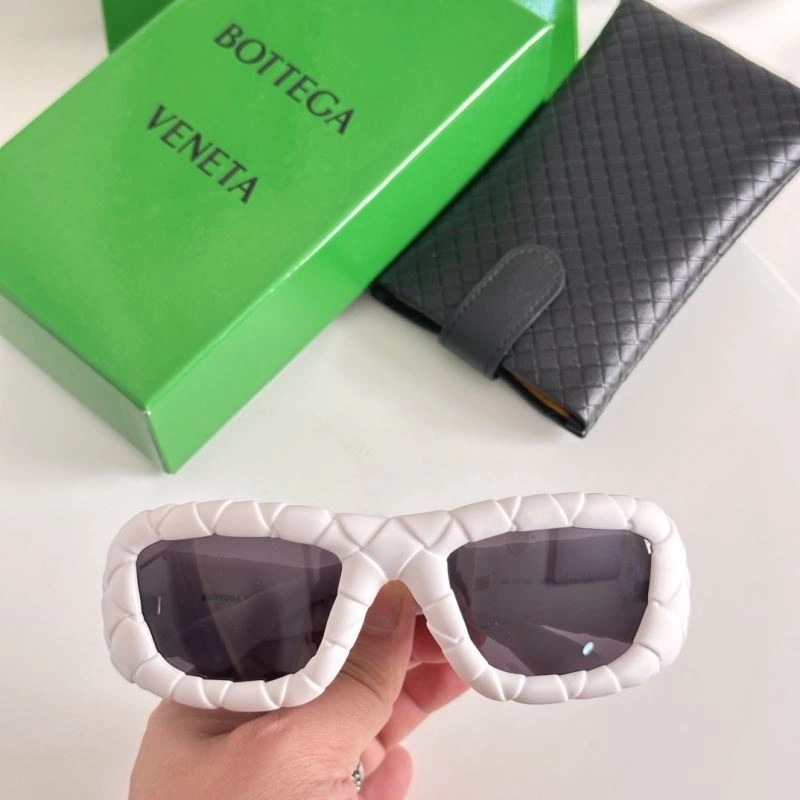 Bargain Bottega Veneta Sunglasses