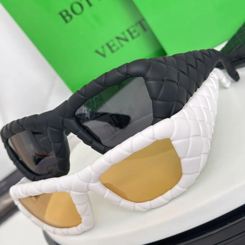 Bargain Bottega Veneta Sunglasses