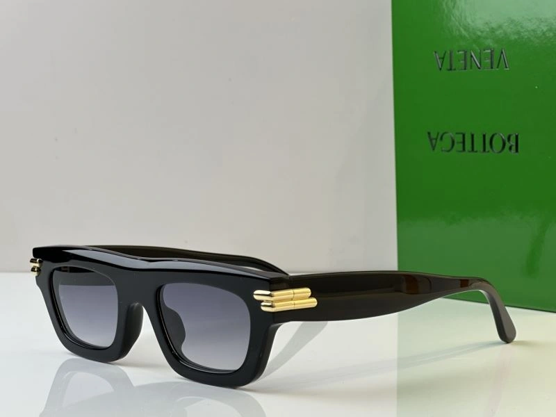Top mirror Bottega Veneta Sunglasses