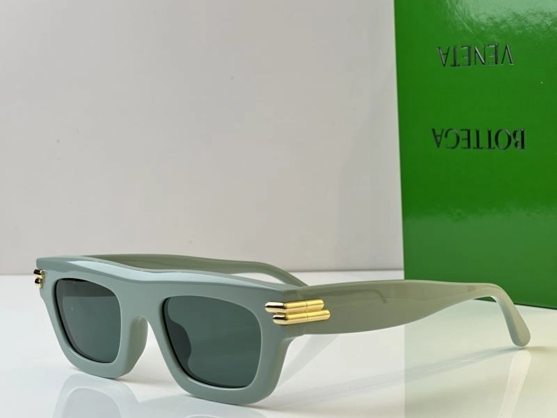 Top mirror Bottega Veneta Sunglasses