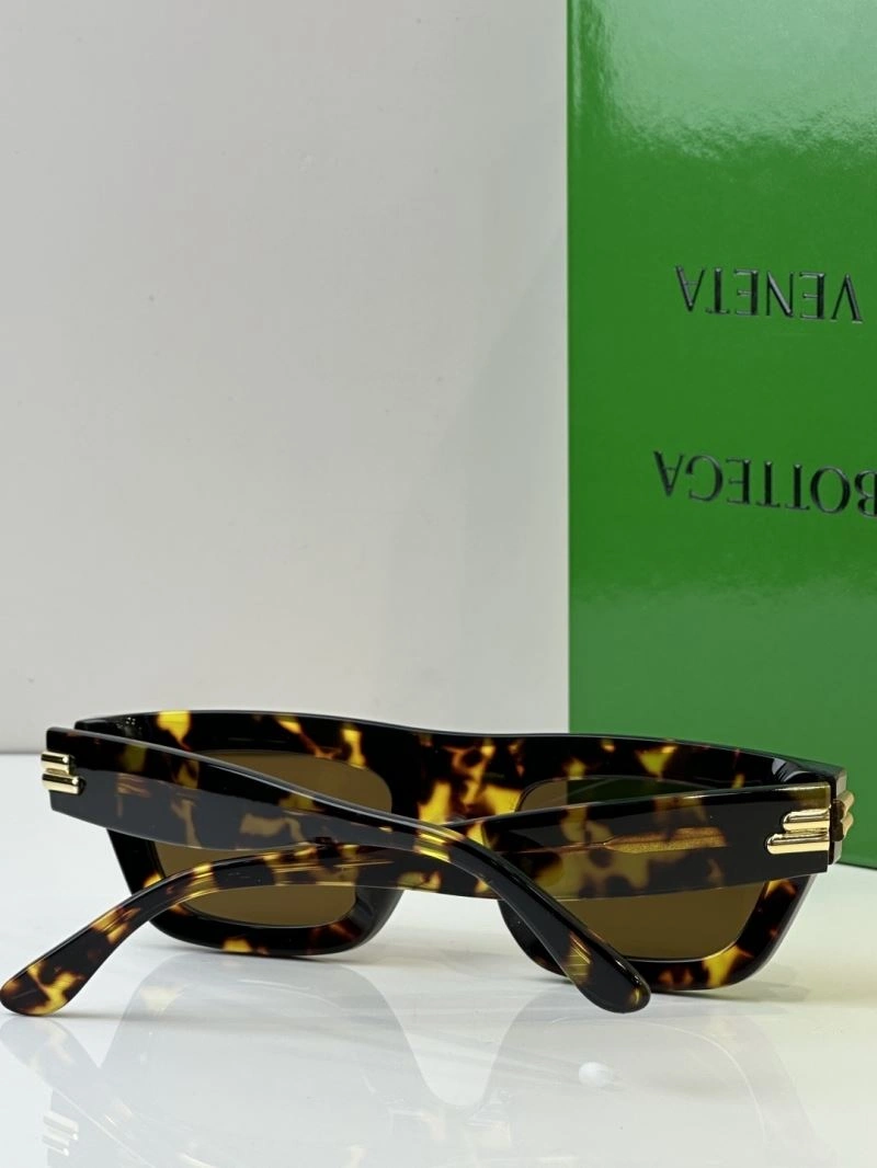 Top mirror Bottega Veneta Sunglasses
