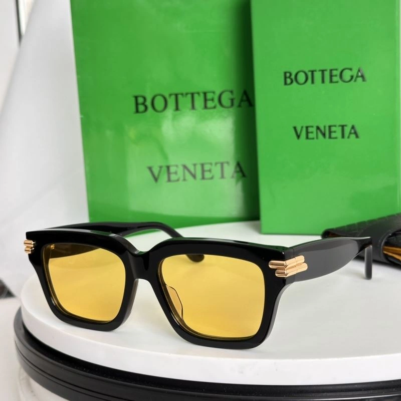 Top match Bottega Veneta Sunglasses