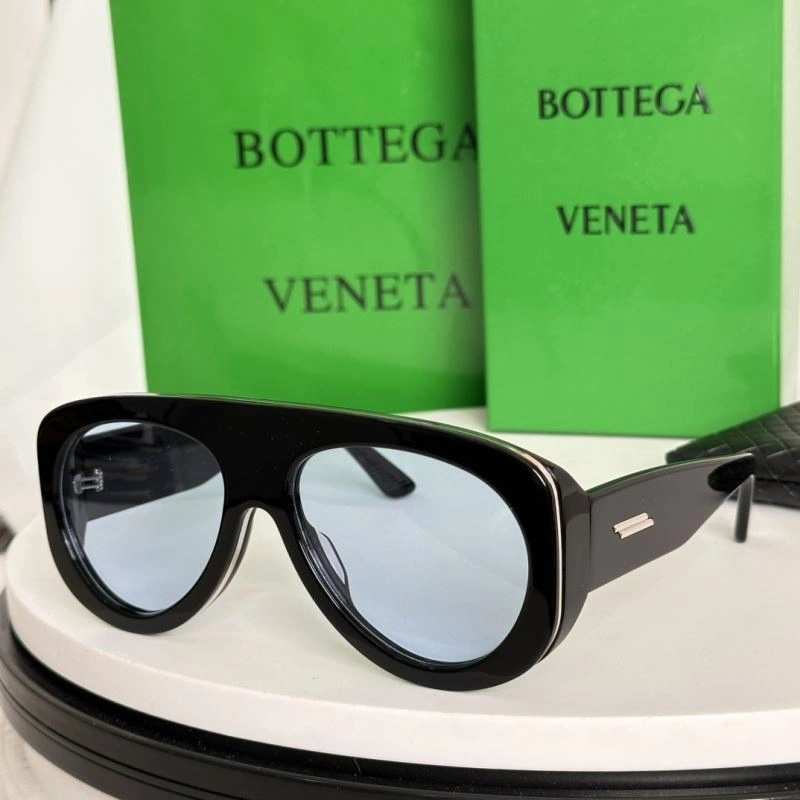 Top match Bottega Veneta Sunglasses