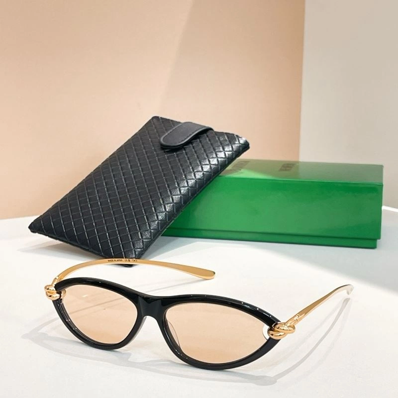 Value-priced Bottega Veneta Sunglasses
