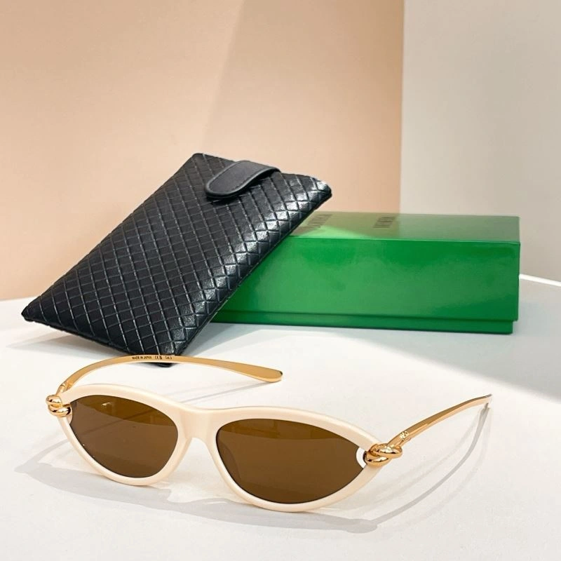 Value-priced Bottega Veneta Sunglasses