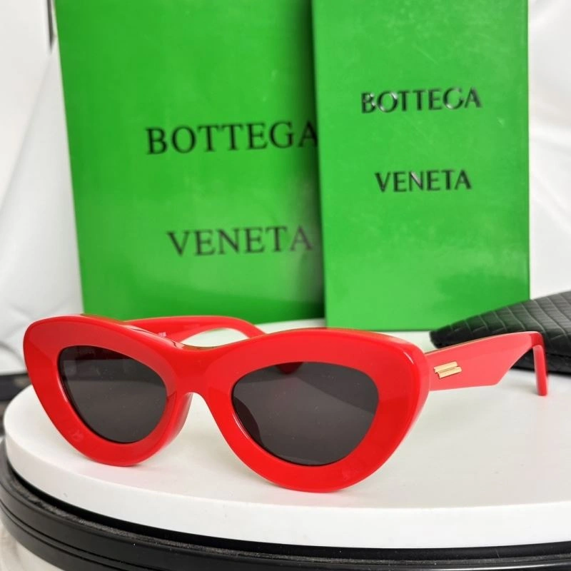 Reasonably priced Bottega Veneta Sunglasses