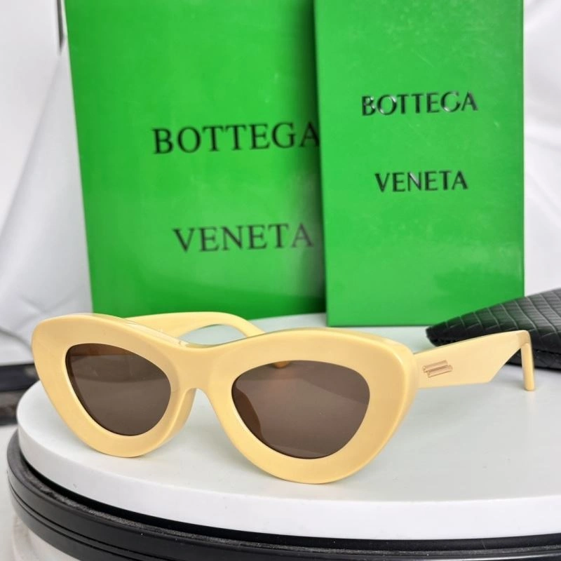 Reasonably priced Bottega Veneta Sunglasses