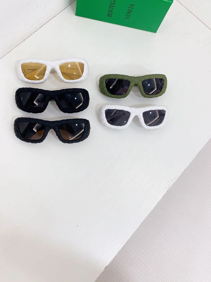 Top mirror Bottega Veneta Sunglasses