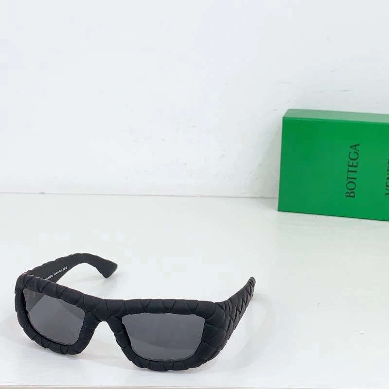 Top mirror Bottega Veneta Sunglasses