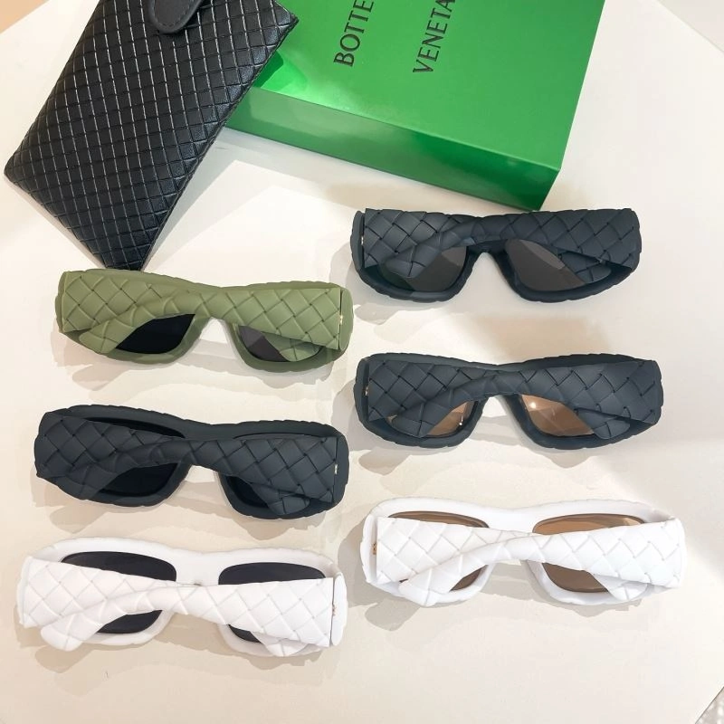 Official Bottega Veneta Sunglasses