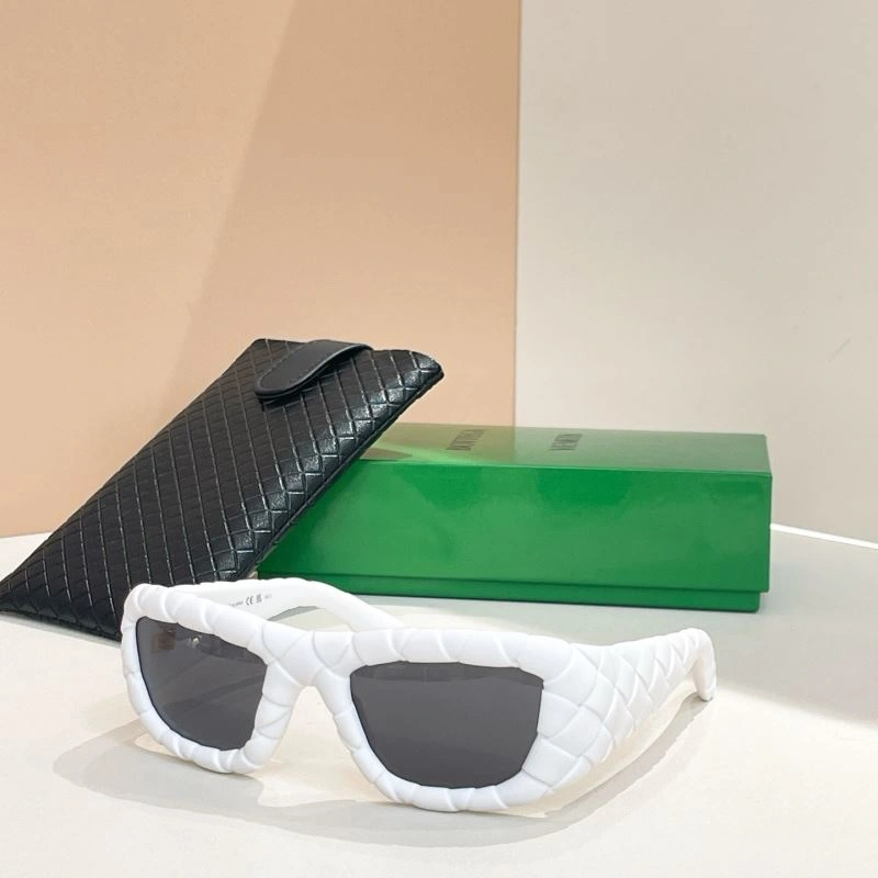Official Bottega Veneta Sunglasses