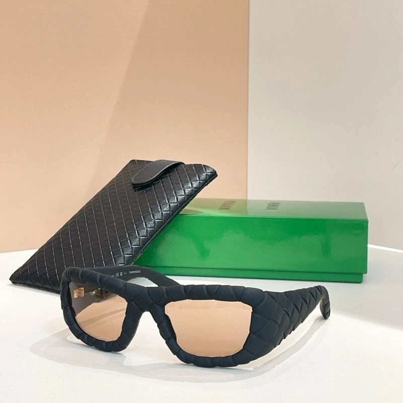 Official Bottega Veneta Sunglasses