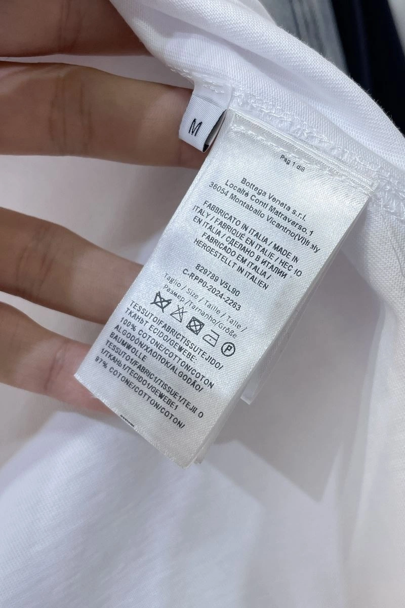 Accurate model Bottega Veneta T-Shirts