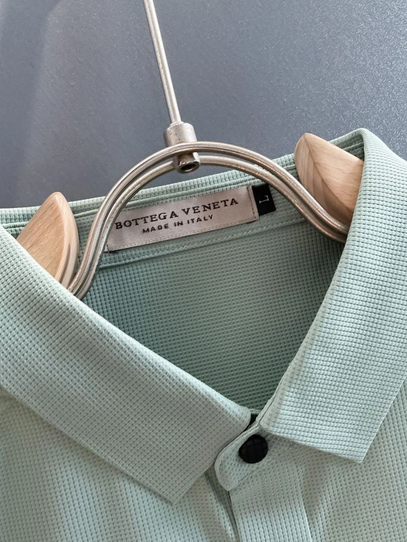 Accurate model Bottega Veneta T-Shirts