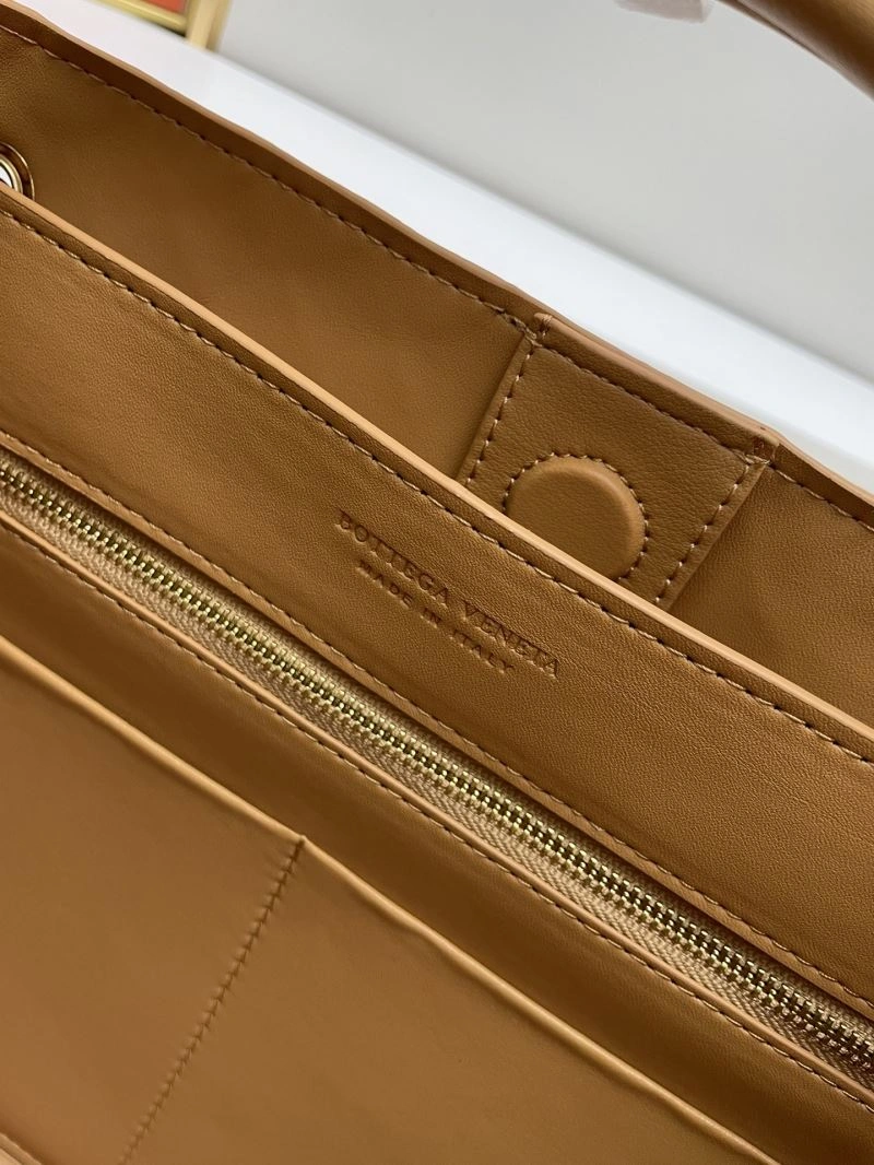Reasonably priced Bottega Veneta Top Handle Bags
