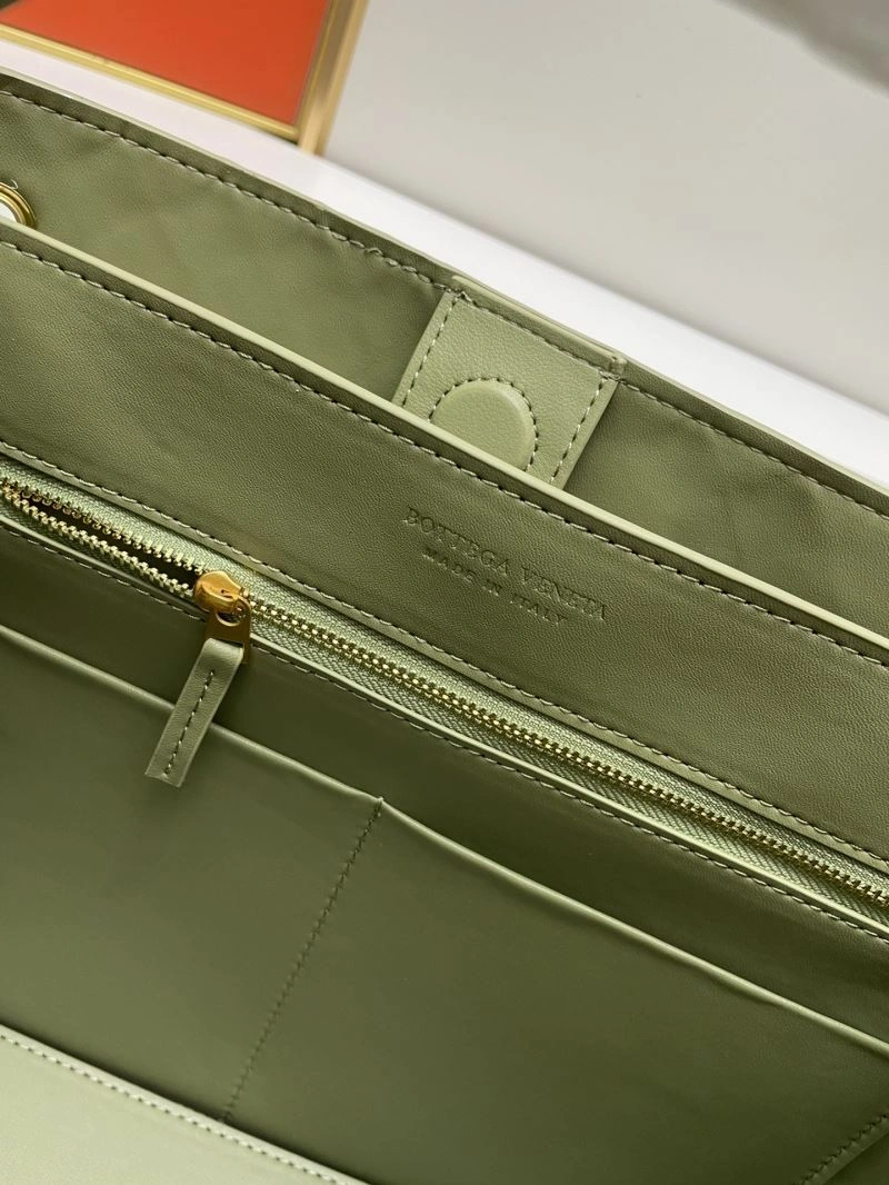 Low-cost Bottega Veneta Top Handle Bags
