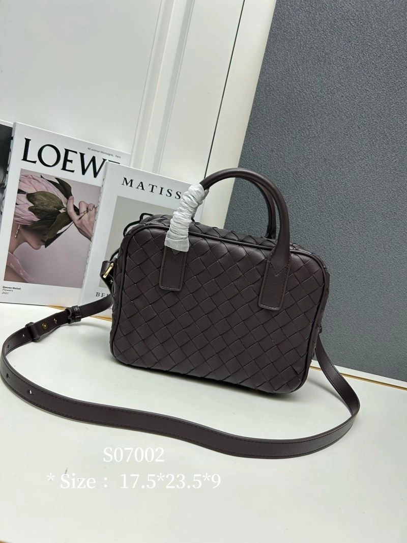Accurate model Bottega Veneta Top Handle Bags