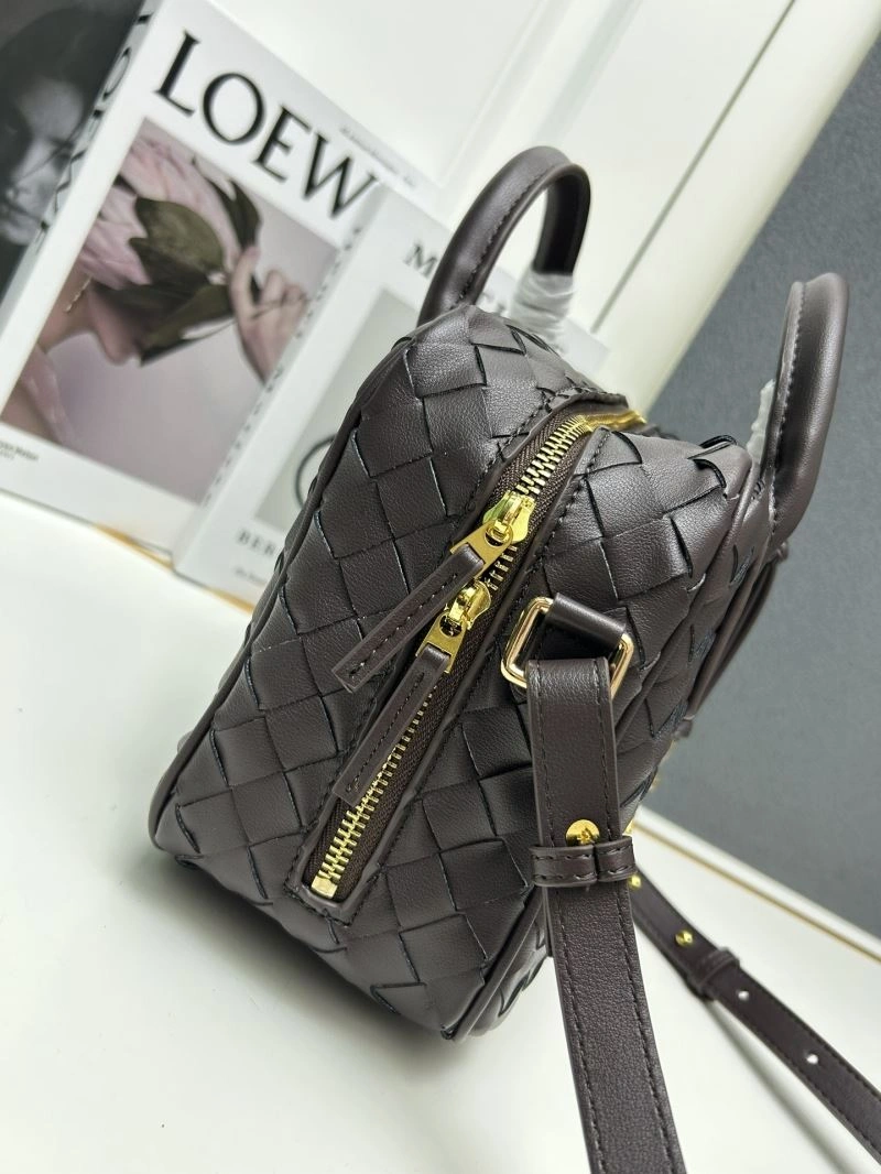 Accurate model Bottega Veneta Top Handle Bags