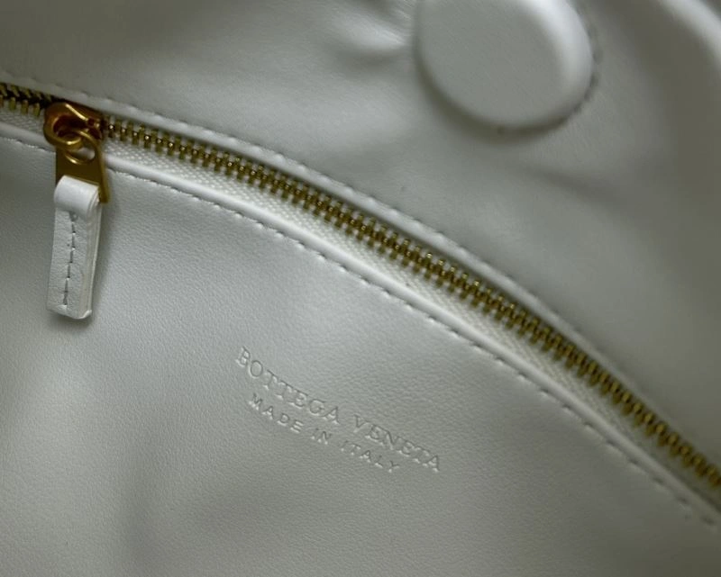 Cut-rate Bottega Veneta Top Handle Bags
