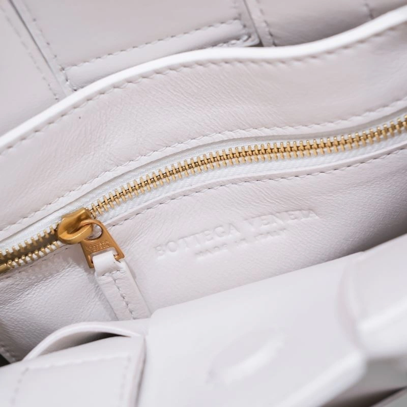 Reasonably priced Bottega Veneta Top Handle Bags