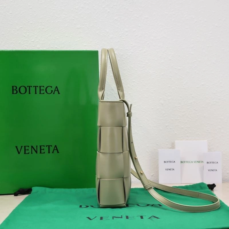 Discounted Bottega Veneta Top Handle Bags