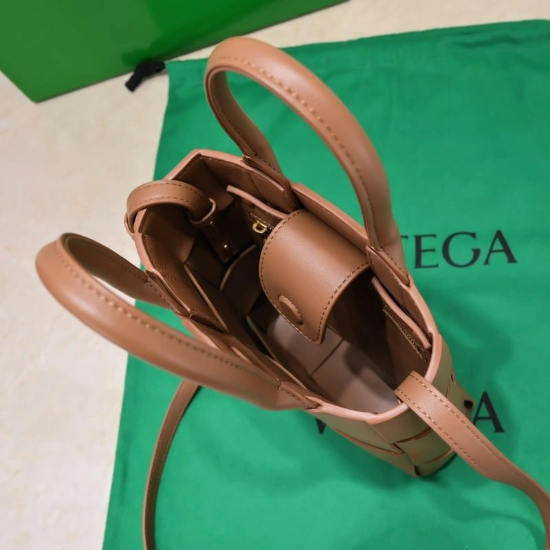 Economical Bottega Veneta Top Handle Bags