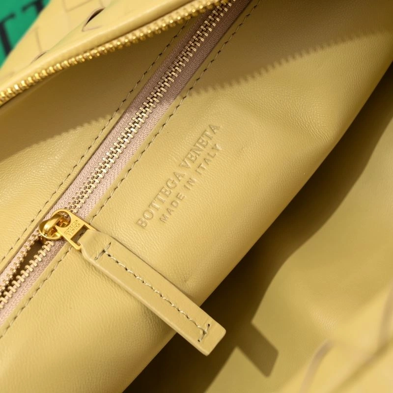 Cut-rate Bottega Veneta Top Handle Bags