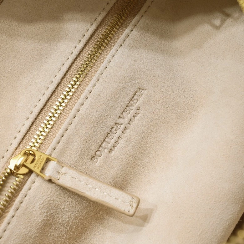 1:1 copy Bottega Veneta Top Handle Bags