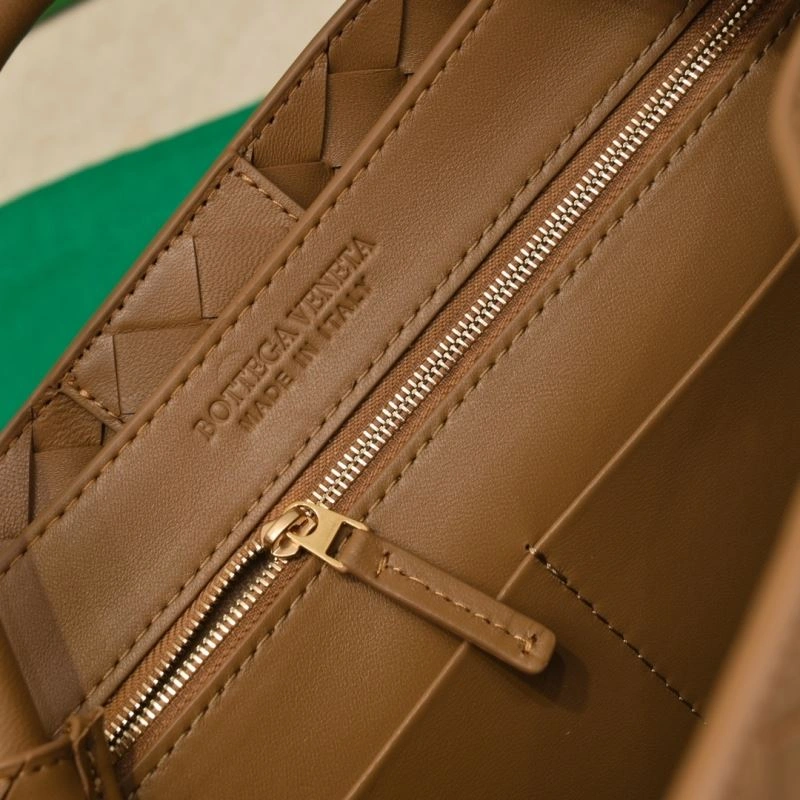 Inexpensive Bottega Veneta Top Handle Bags