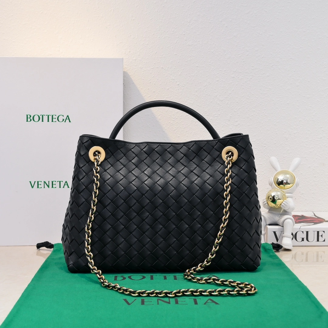 Accurate model Bottega Veneta Top Handle Bags
