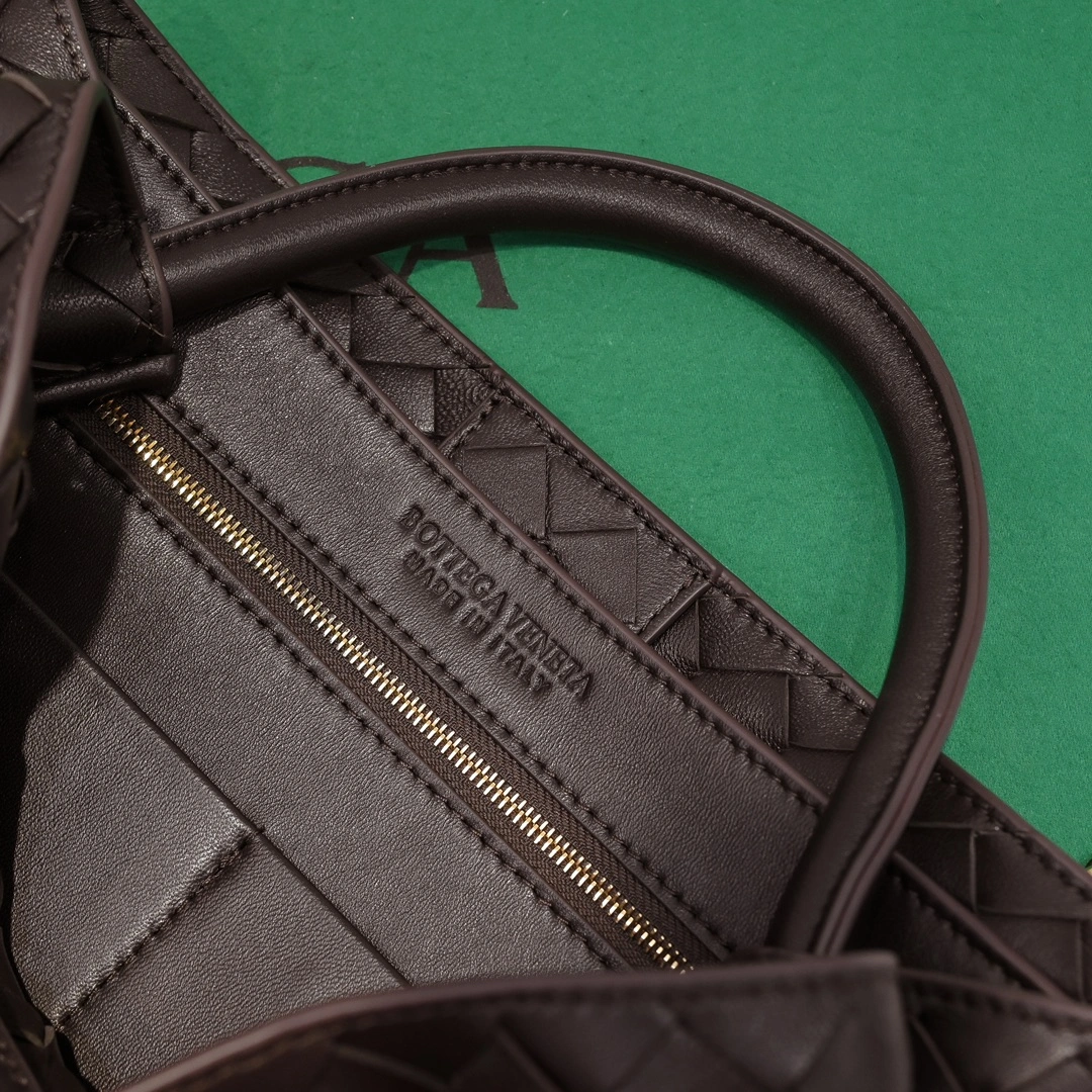 Brand-authenticated Bottega Veneta Top Handle Bags