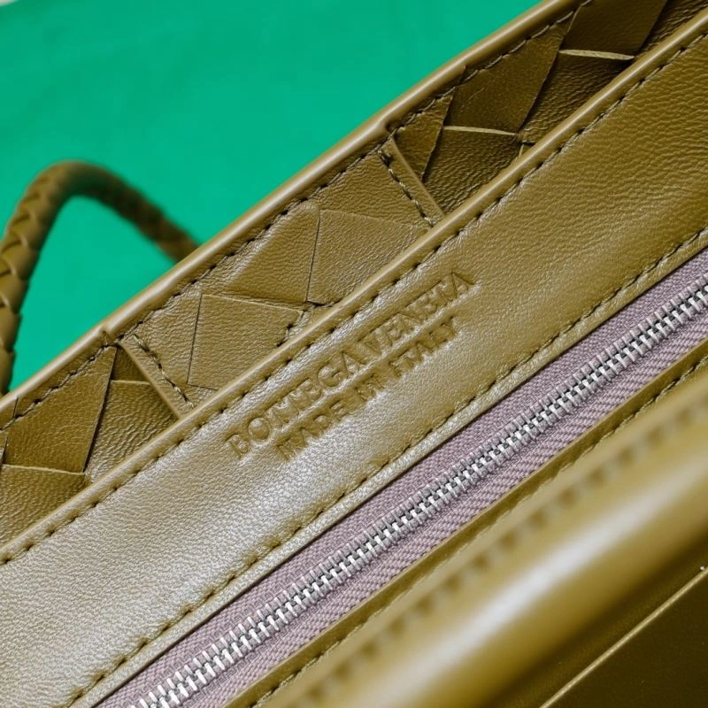 Discounted Bottega Veneta Top Handle Bags