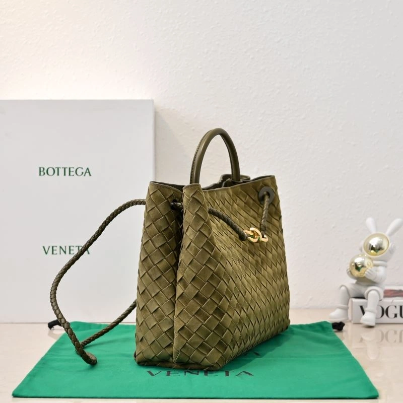 Accurate model Bottega Veneta Top Handle Bags