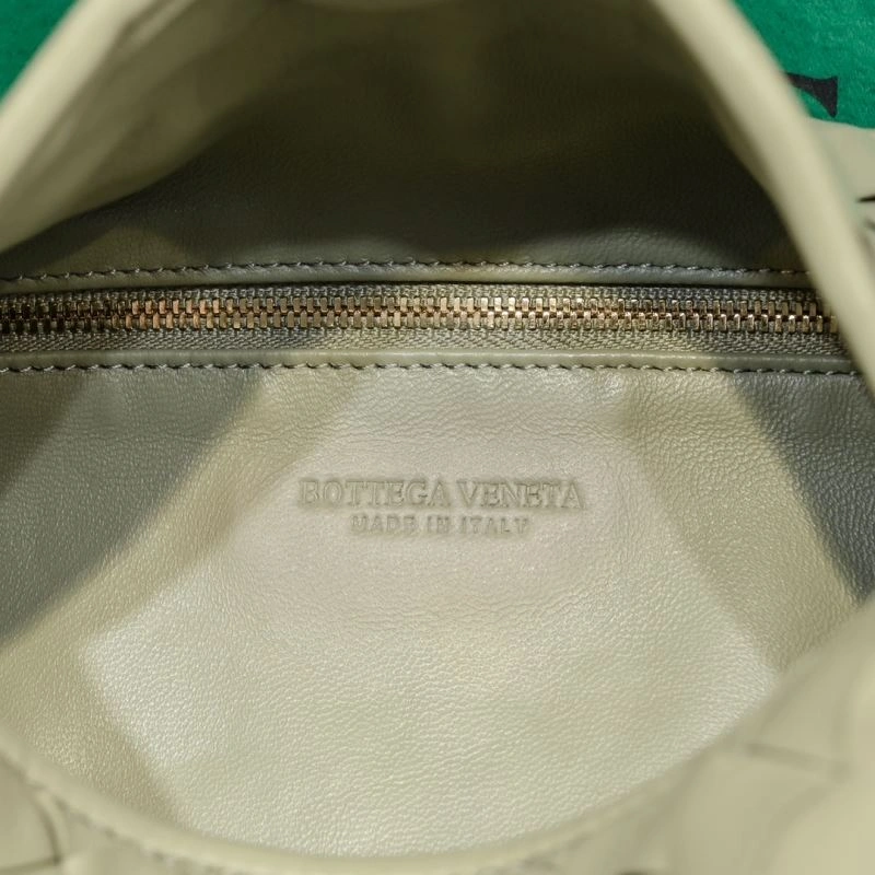 Top mirror Bottega Veneta Top Handle Bags