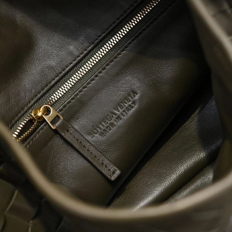 Reasonably priced Bottega Veneta Top Handle Bags
