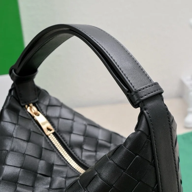 Discounted Bottega Veneta Top Handle Bags