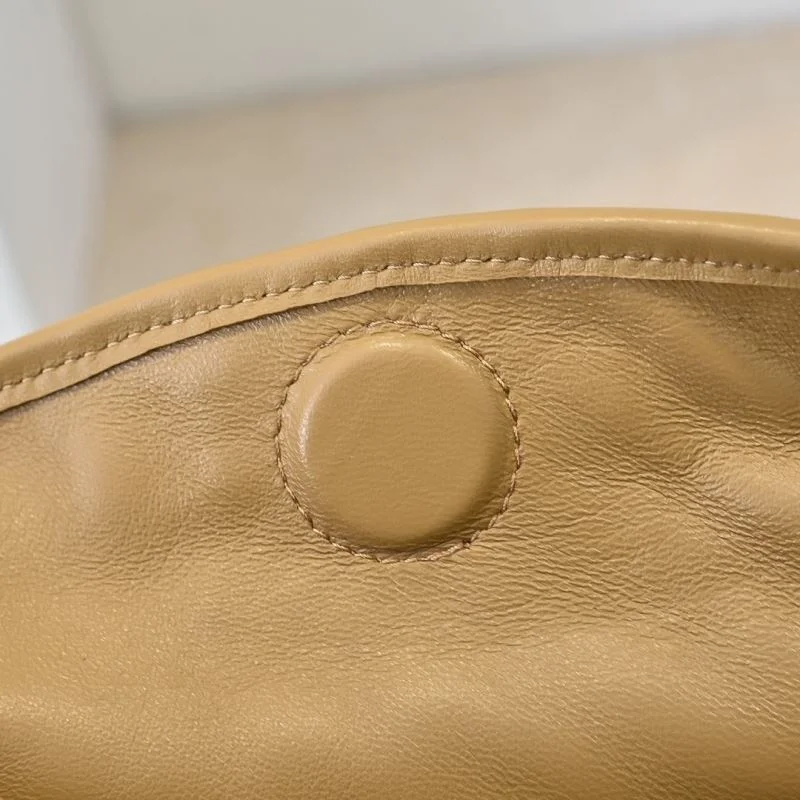 Top match Bottega Veneta Top Handle Bags